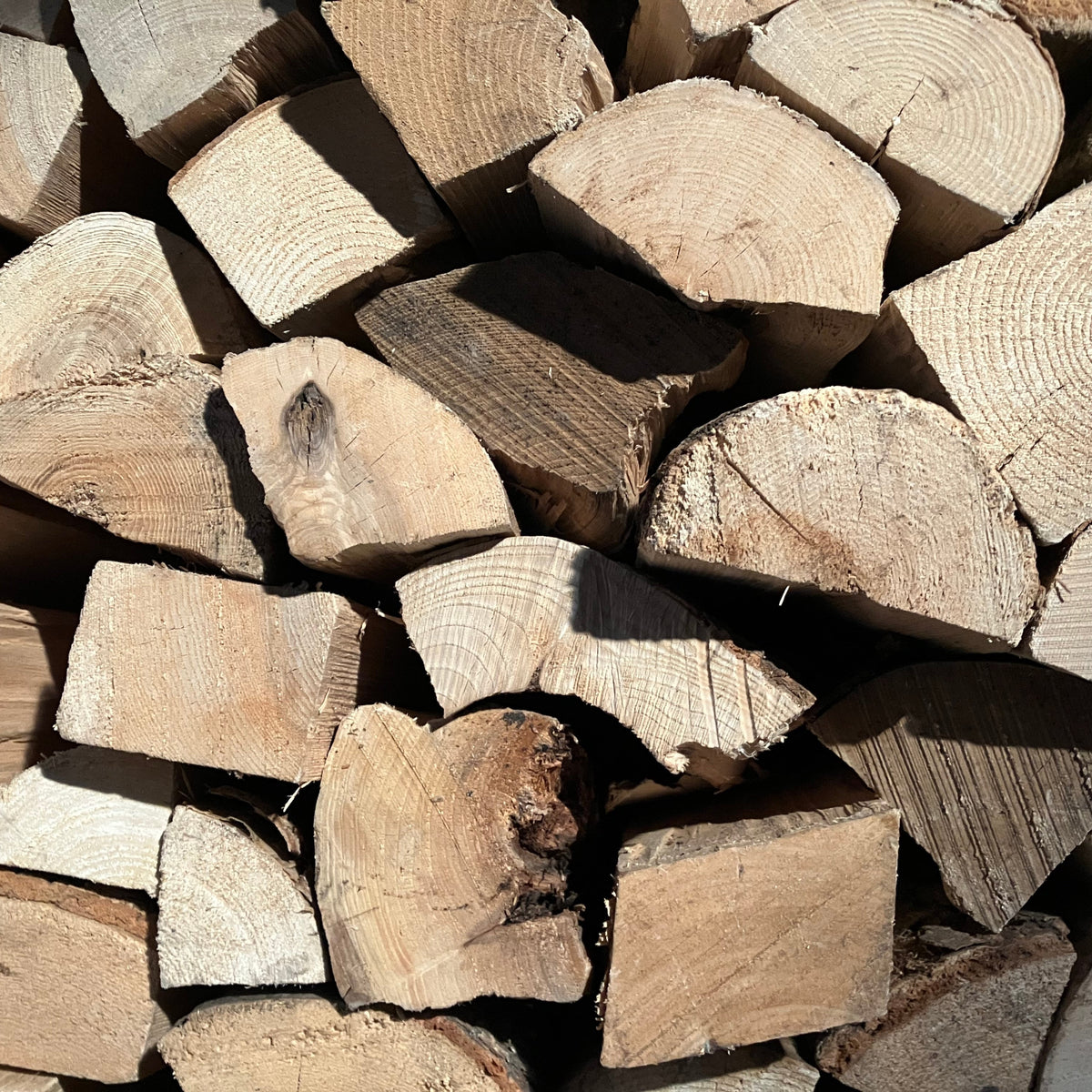Not All Hardwoods Are the Same: Choosing the Best Firewood for Your Ho ...